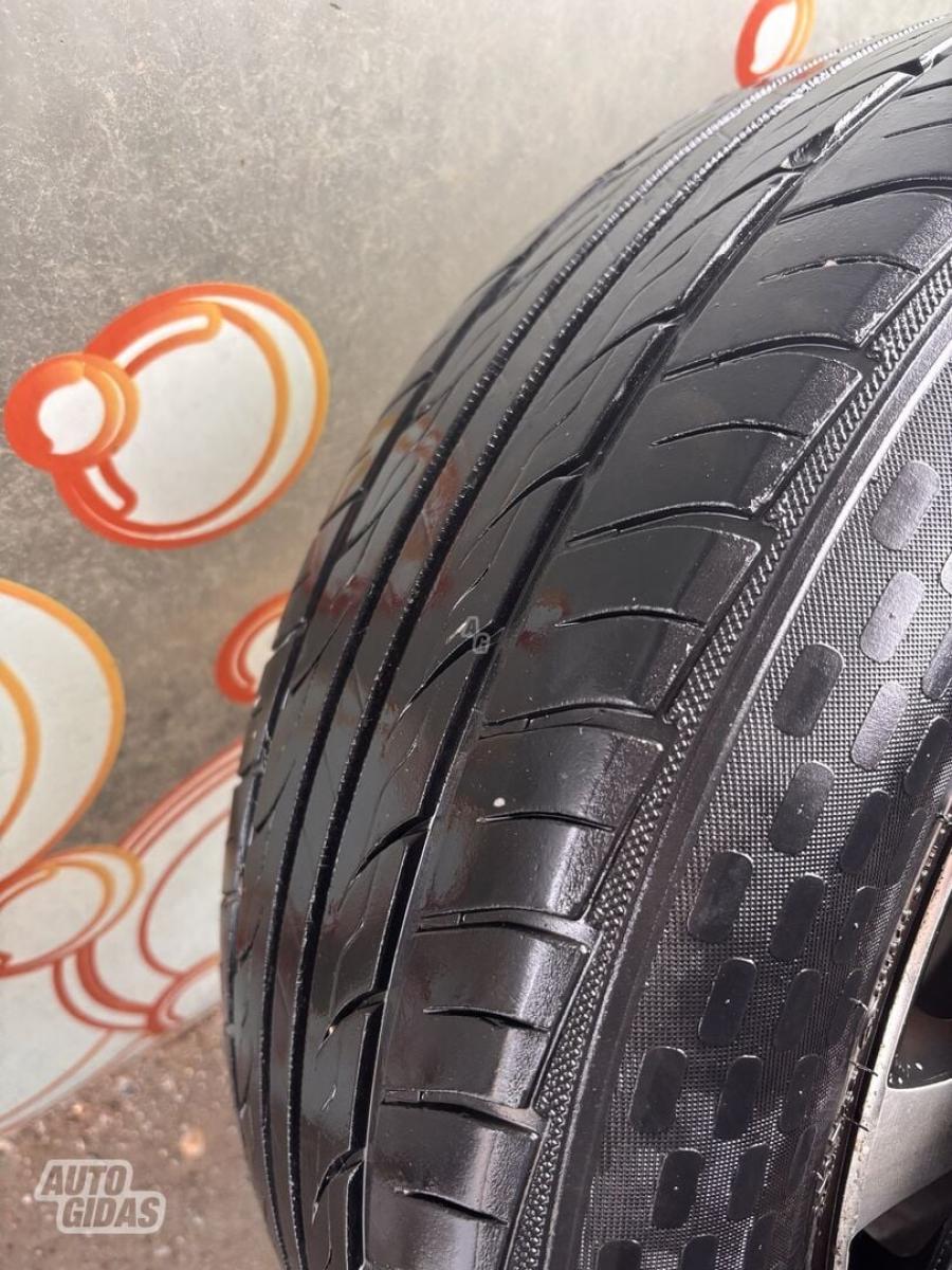 Black Audi A4 1999 in Vilnius, with an engine capacity of 1.90 L and mileage of 383 thousand km for 900 €, photo 19 on AUTOMOTO.COM.LV