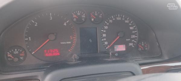 Черный Ауди А4 1999 в Каунас, объемом двигателя 2.50 л и пробегом 345 тыс. км за 1200 €, фото 10 на AUTOMOTO.COM.LV