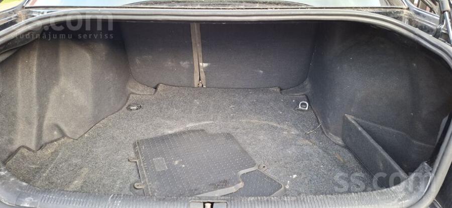 Melns Audi A4 1999 Daugavpils, ar dzinēja tilpumu 1.90 L un nobraukumu 278 tūkst. km par 1350 €, foto 20 vietnē AUTOMOTO.COM.LV