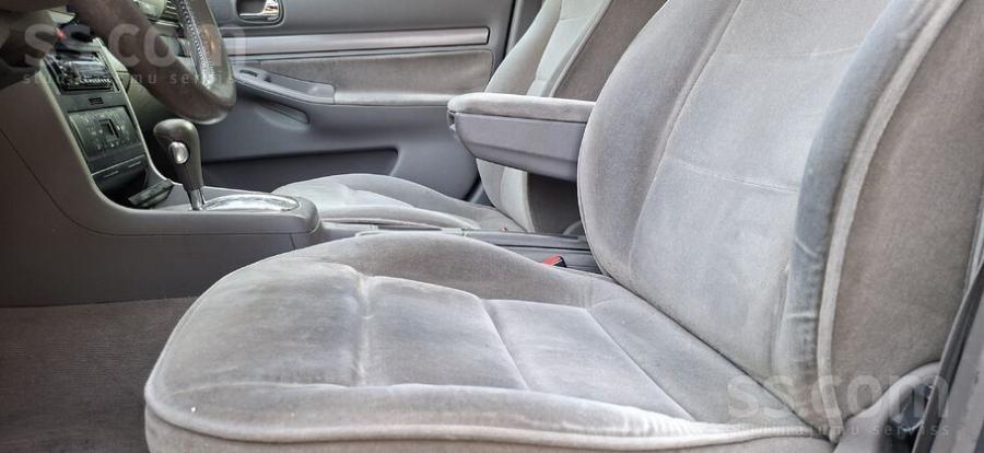 Melns Audi A4 1999 Daugavpils, ar dzinēja tilpumu 1.90 L un nobraukumu 278 tūkst. km par 1350 €, foto 24 vietnē AUTOMOTO.COM.LV