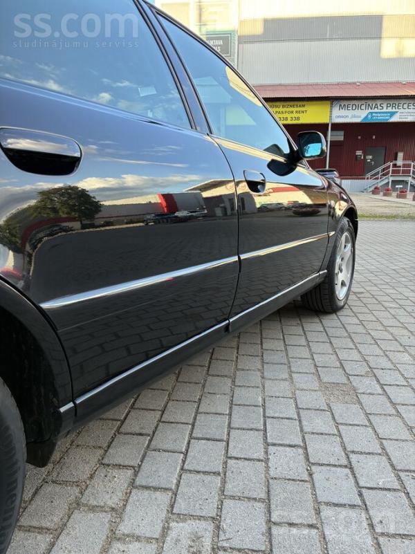 Black Audi A4 2000 in Riga, with an engine capacity of 1.90 L and mileage of 366 thousand km for 2450 €, photo 11 on AUTOMOTO.COM.LV