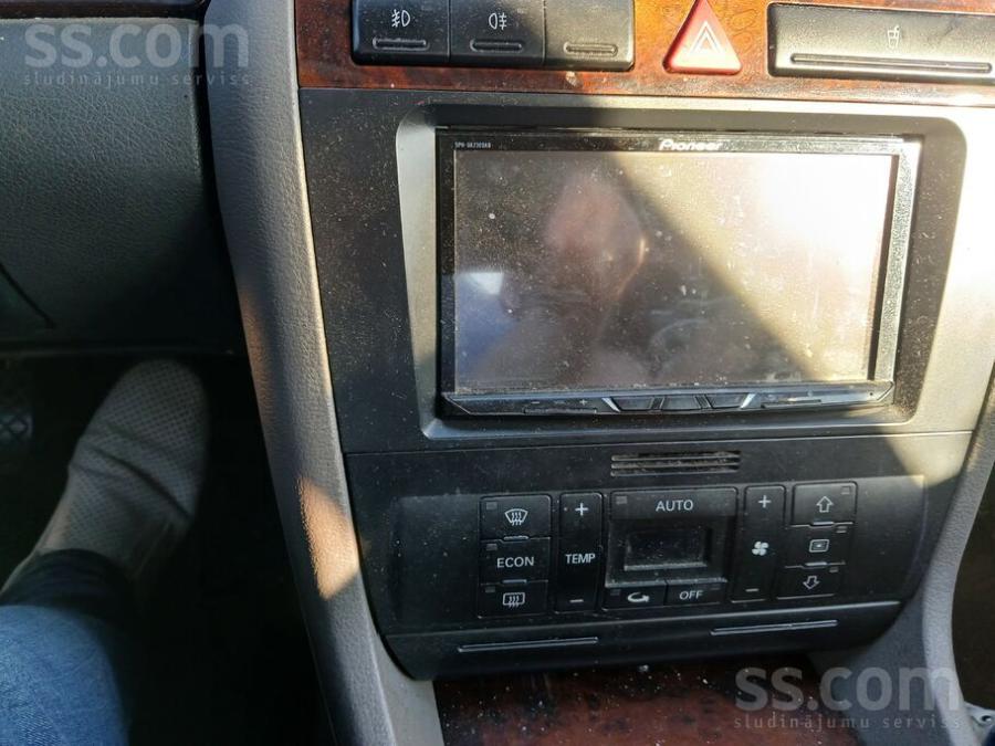 Black Audi A4 2000 in Riga, with an engine capacity of 1.90 L and mileage of 480 thousand km for 500 €, photo 9 on AUTOMOTO.COM.LV