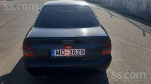 Melns Audi A4 2000 Rīga, ar dzinēja tilpumu 1.80 L un nobraukumu 259 tūkst. km par 1600 €, foto  vietnē AUTOMOTO.COM.LV