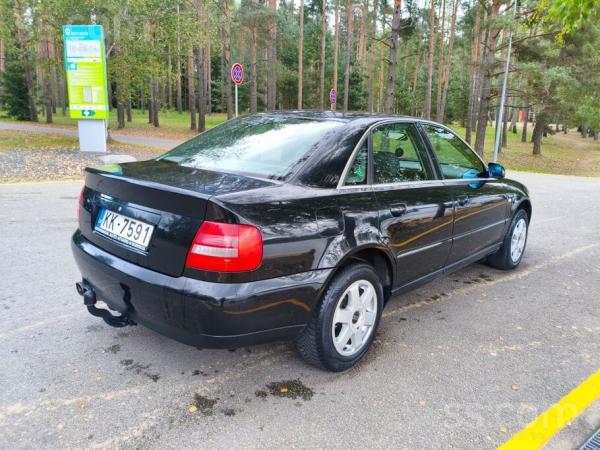 Melns Audi A4 2000 Aizkraukle, ar dzinēja tilpumu 2.40 L un nobraukumu 259 tūkst. km par 1599 €, foto 3 vietnē AUTOMOTO.COM.LV