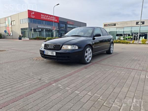 Black Audi A4 2000 in Riga, with an engine capacity of 2.50 L and mileage of 245 thousand km for 5000 €, photo 1 on AUTOMOTO.COM.LV