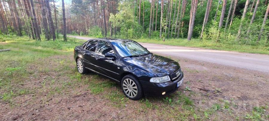 Black Audi A4 2000 in Jurmala, with an engine capacity of 1.90 L and mileage of 491 thousand km for 1300 €, photo 3 on AUTOMOTO.COM.LV