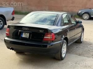 Black Audi A4 2000 in Valka, with an engine capacity of 1.80 L and mileage of 199 thousand km for 3999 €, photo 5 on AUTOMOTO.COM.LV