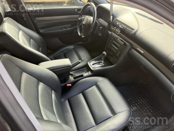 Black Audi A4 2000 in Valka, with an engine capacity of 1.80 L and mileage of 199 thousand km for 3999 €, photo 11 on AUTOMOTO.COM.LV