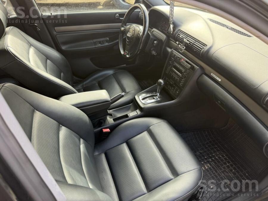 Black Audi A4 2000 in Valka, with an engine capacity of 1.80 L and mileage of 199 thousand km for 3999 €, photo 11 on AUTOMOTO.COM.LV