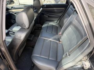 Black Audi A4 2000 in Valka, with an engine capacity of 1.80 L and mileage of 199 thousand km for 3999 €, photo 13 on AUTOMOTO.COM.LV