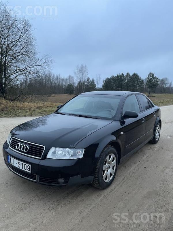 Melns Audi A4 2001 Rēzekne, ar dzinēja tilpumu 1.90 L un nobraukumu 379 tūkst. km par 1500 €, foto 1 vietnē AUTOMOTO.COM.LV