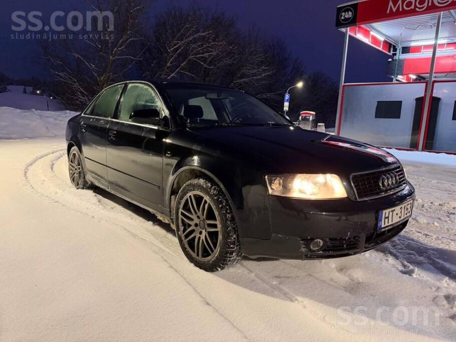 Melns Audi A4 2001 Daugavpils, ar dzinēja tilpumu 1.90 L un nobraukumu 400 tūkst. km par 1500 €, foto 3 vietnē AUTOMOTO.COM.LV