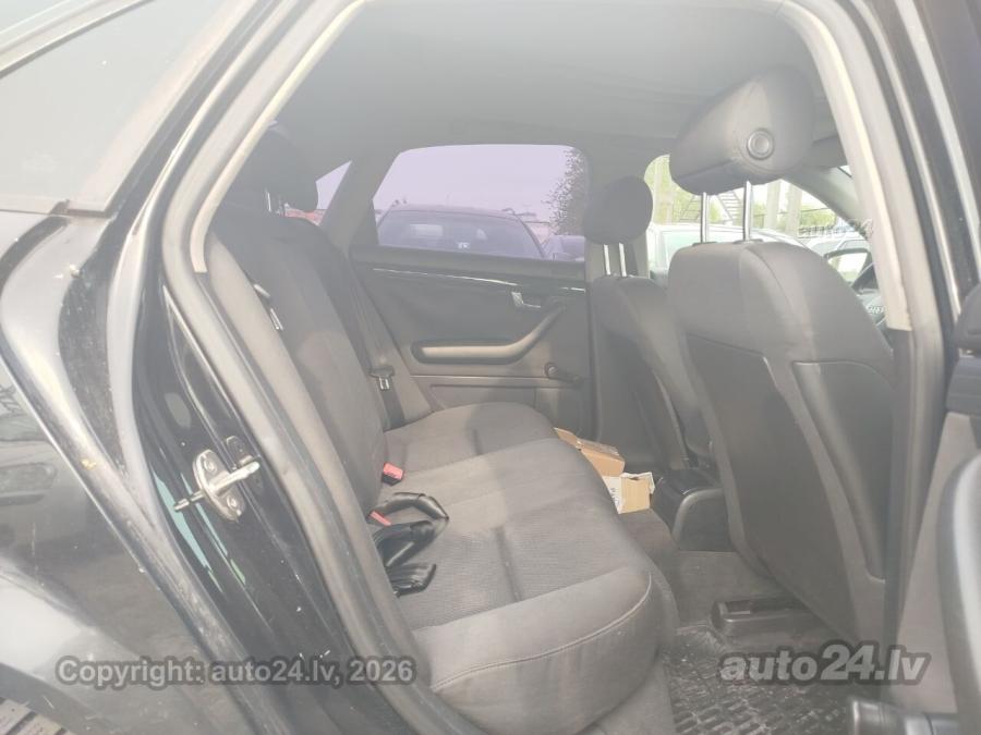 Melns Audi A4 2001 Tallina, ar dzinēja tilpumu 2.00 L un nobraukumu 364 tūkst. km par 599 €, foto 8 vietnē AUTOMOTO.COM.LV