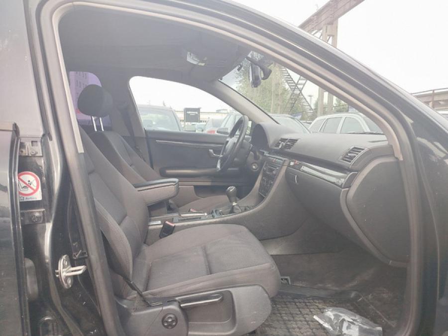 Melns Audi A4 2001 Tallina, ar dzinēja tilpumu 2.00 L un nobraukumu 364 tūkst. km par 599 €, foto 7 vietnē AUTOMOTO.COM.LV