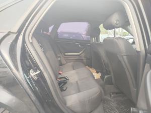 Melns Audi A4 2001 Tallina, ar dzinēja tilpumu 2.00 L un nobraukumu 364 tūkst. km par 599 €, foto 8 vietnē AUTOMOTO.COM.LV