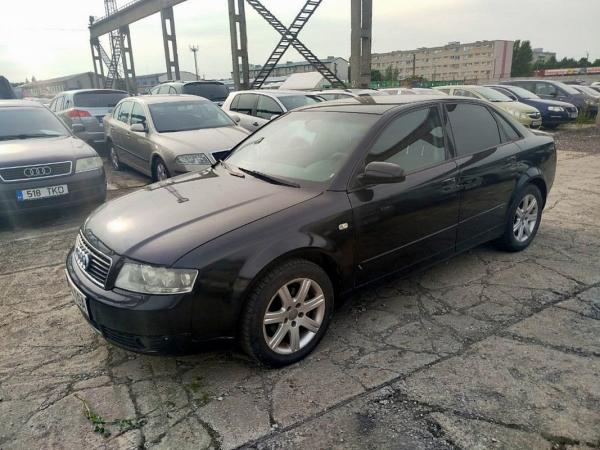 Black Audi A4 2001 in Tallinn, with an engine capacity of 2.00 L and mileage of 364 thousand km for 599 €, photo 9 on AUTOMOTO.COM.LV