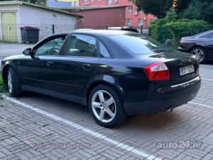 Black Audi A4 2001 in Tallinn, with an engine capacity of 2.00 L and mileage of 303 thousand km for 1999 €, photo 10 on AUTOMOTO.COM.LV