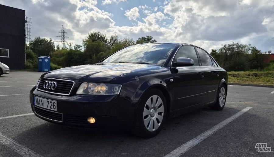 Melns Audi A4 2001 Kauņa, ar dzinēja tilpumu 1.90 L un nobraukumu 378 tūkst. km par 1200 €, foto 1 vietnē AUTOMOTO.COM.LV