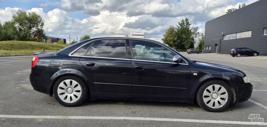 Melns Audi A4 2001 Kauņa, ar dzinēja tilpumu 1.90 L un nobraukumu 378 tūkst. km par 1200 €, foto 5 vietnē AUTOMOTO.COM.LV