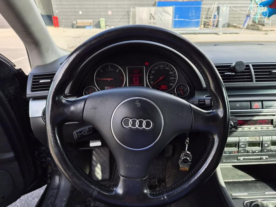 Melns Audi A4 2001 Kauņa, ar dzinēja tilpumu 1.90 L un nobraukumu 378 tūkst. km par 1200 €, foto 11 vietnē AUTOMOTO.COM.LV