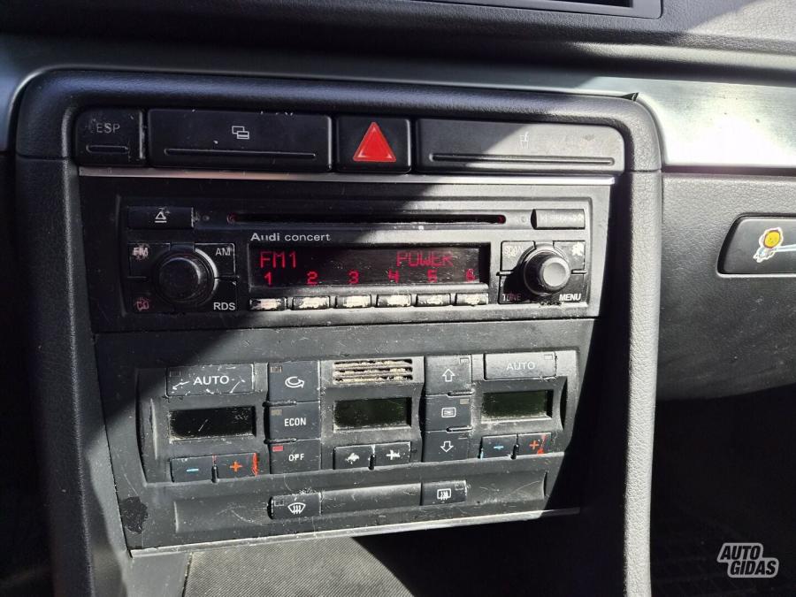 Melns Audi A4 2001 Kauņa, ar dzinēja tilpumu 1.90 L un nobraukumu 378 tūkst. km par 1200 €, foto 13 vietnē AUTOMOTO.COM.LV