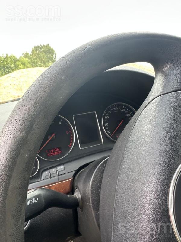 Melns Audi A4 2001 Liepāja, ar dzinēja tilpumu 1.90 L un nobraukumu 407 tūkst. km par 800 €, foto 4 vietnē AUTOMOTO.COM.LV