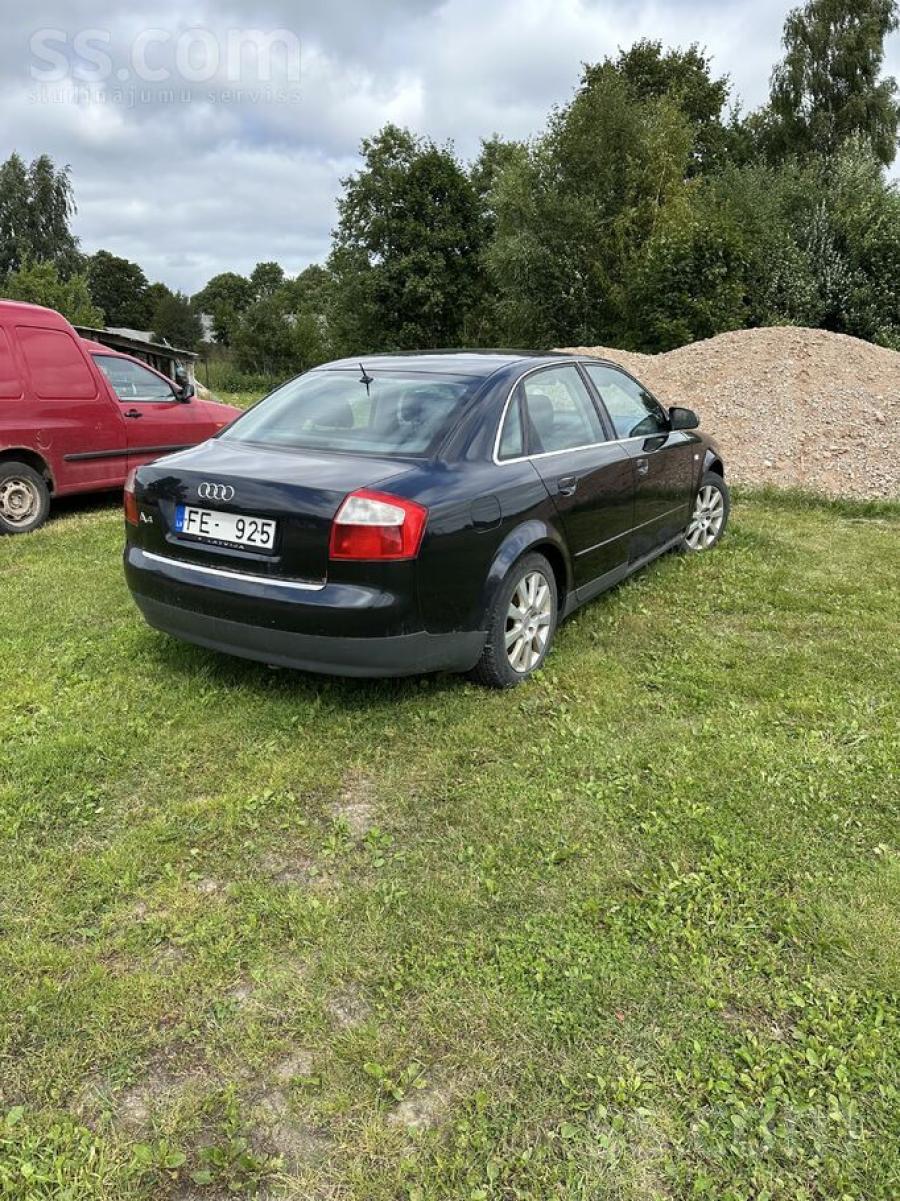 Melns Audi A4 2001 Liepāja, ar dzinēja tilpumu 1.90 L un nobraukumu 407 tūkst. km par 800 €, foto 7 vietnē AUTOMOTO.COM.LV