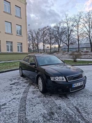 Melns Audi A4 2002 Viļņa, ar dzinēja tilpumu 2.50 L un nobraukumu 385 tūkst. km par 1250 €, foto  vietnē AUTOMOTO.COM.LV