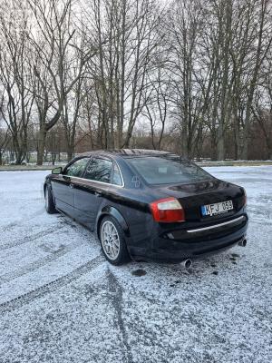 Black Audi A4 2002 in Vilnius, with an engine capacity of 2.50 L and mileage of 385 thousand km for 1250 €, photo 3 on AUTOMOTO.COM.LV