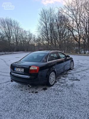 Black Audi A4 2002 in Vilnius, with an engine capacity of 2.50 L and mileage of 385 thousand km for 1250 €, photo 4 on AUTOMOTO.COM.LV