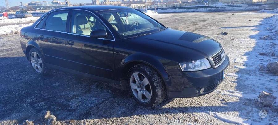 Black Audi A4 2002 in Vilnius, with an engine capacity of 1.98 L and mileage of 300 thousand km for 1200 €, photo 2 on AUTOMOTO.COM.LV
