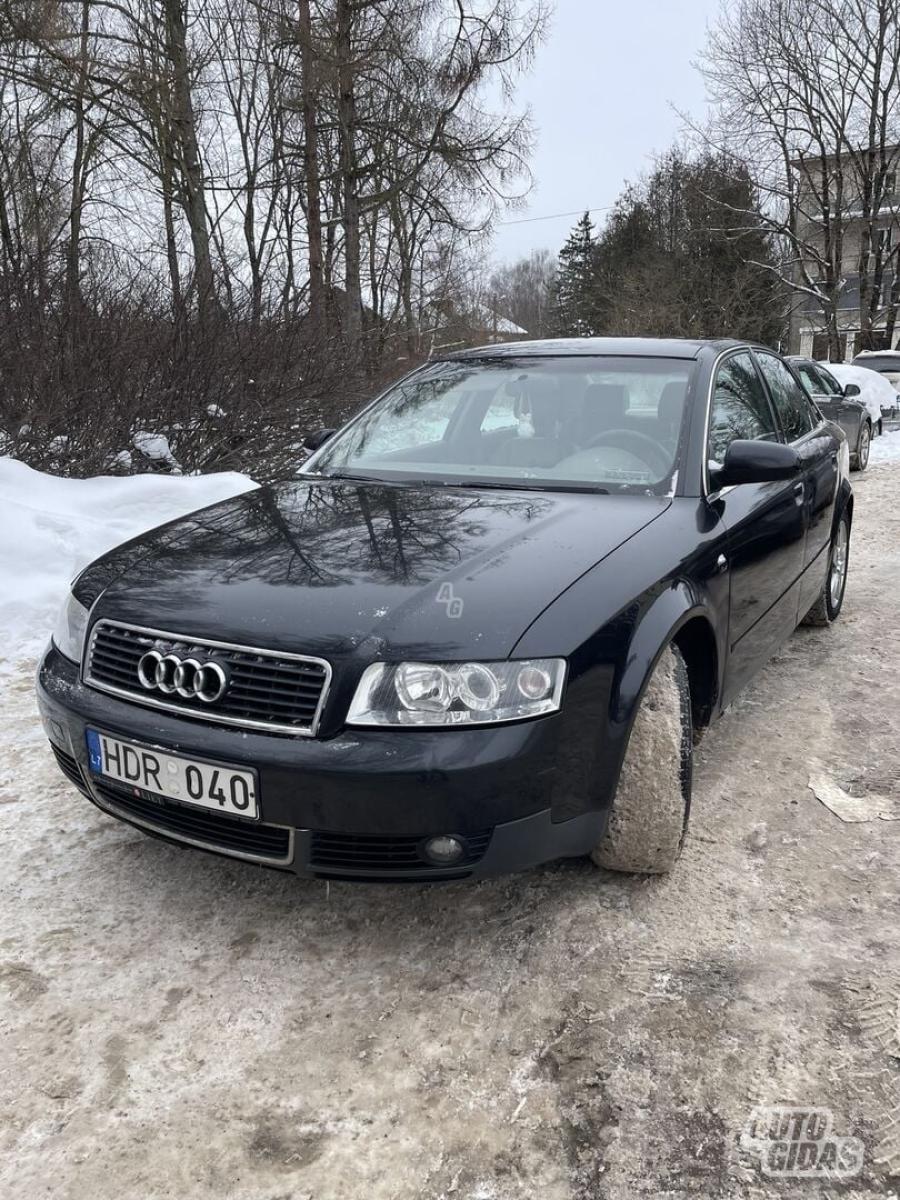 Melns Audi A4 2002 Alīta, ar dzinēja tilpumu 2.00 L un nobraukumu 290 tūkst. km par 1300 €, foto 3 vietnē AUTOMOTO.COM.LV