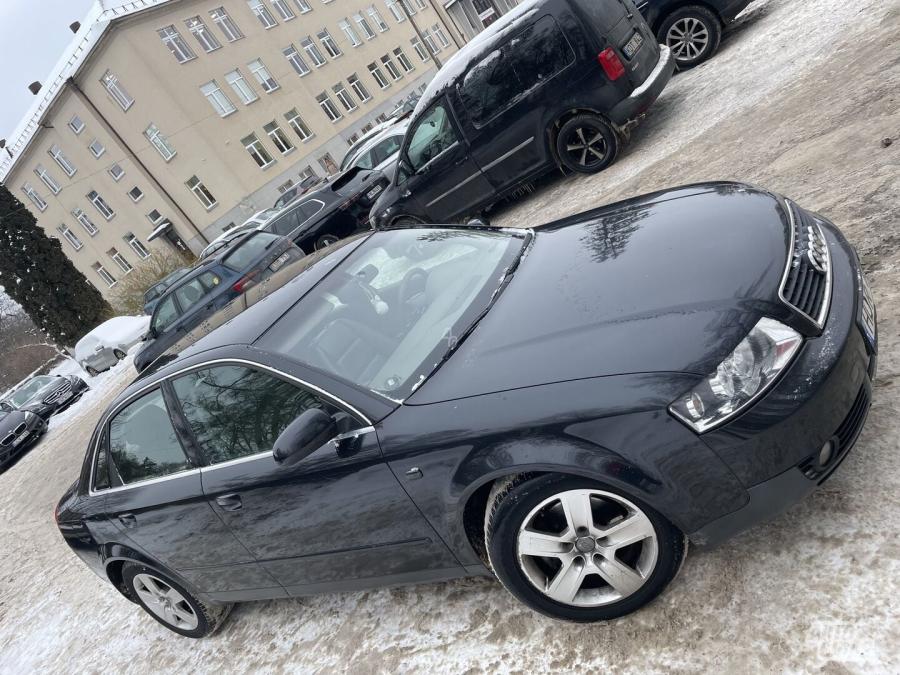 Melns Audi A4 2002 Alīta, ar dzinēja tilpumu 2.00 L un nobraukumu 290 tūkst. km par 1300 €, foto 10 vietnē AUTOMOTO.COM.LV