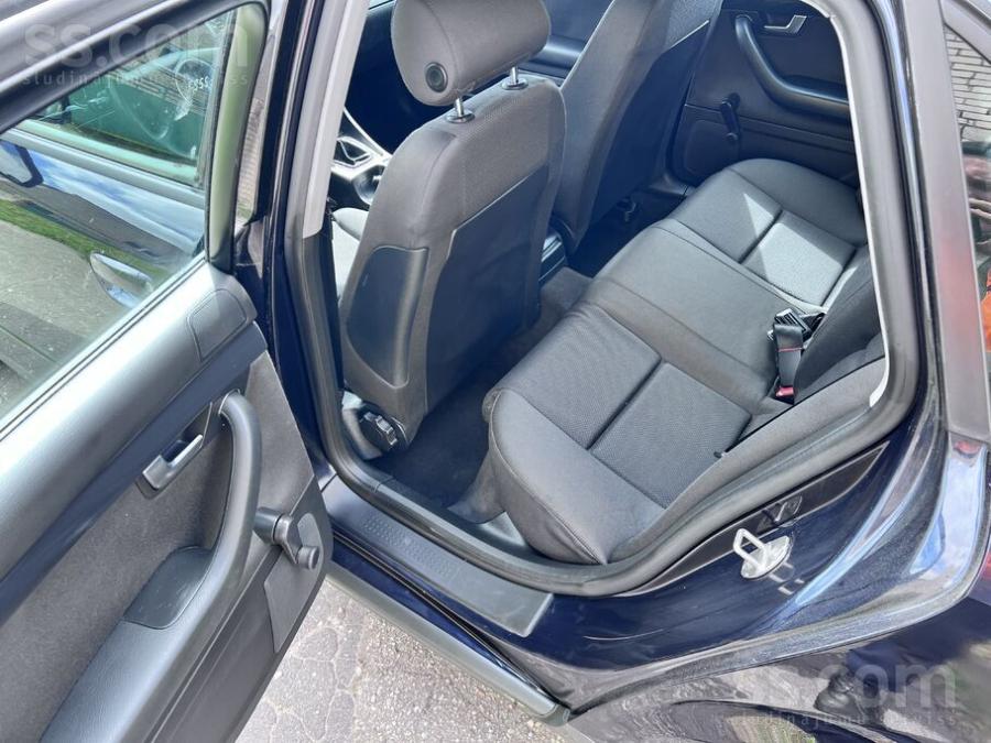 Melns Audi A4 2002 Daugavpils, ar dzinēja tilpumu 1.90 L un nobraukumu 279 tūkst. km par 1999 €, foto 13 vietnē AUTOMOTO.COM.LV