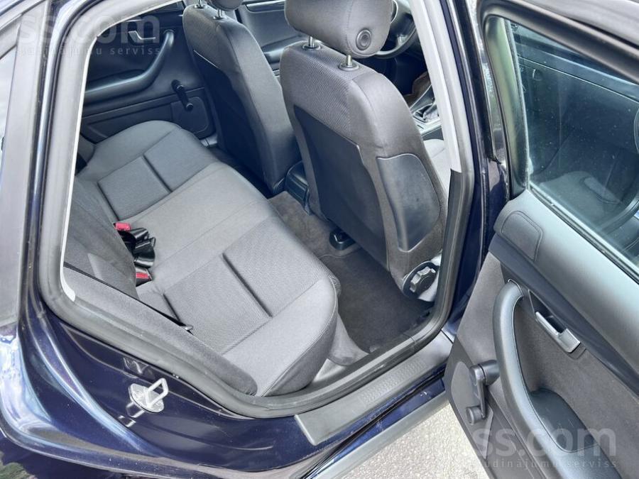 Melns Audi A4 2002 Daugavpils, ar dzinēja tilpumu 1.90 L un nobraukumu 279 tūkst. km par 1999 €, foto 15 vietnē AUTOMOTO.COM.LV