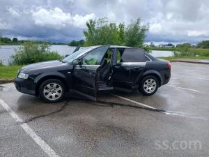 Black Audi A4 2002 in Riga, with an engine capacity of 2.00 L and mileage of 271 thousand km for 1100 €, photo 8 on AUTOMOTO.COM.LV