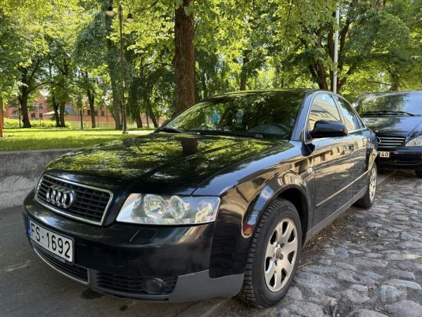 Melns Audi A4 2002 Rīga, ar dzinēja tilpumu 2.00 L un nobraukumu 270 tūkst. km par 1190 €, foto 1 vietnē AUTOMOTO.COM.LV