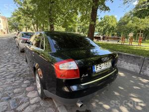 Black Audi A4 2002 in Riga, with an engine capacity of 2.00 L and mileage of 270 thousand km for 1190 €, photo 4 on AUTOMOTO.COM.LV