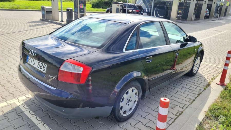 Melns Audi A4 2002 Palanga, ar dzinēja tilpumu 1.90 L un nobraukumu 340 tūkst. km par 1800 €, foto 9 vietnē AUTOMOTO.COM.LV