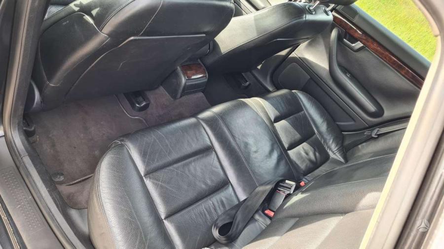 Melns Audi A4 2002 Palanga, ar dzinēja tilpumu 1.90 L un nobraukumu 340 tūkst. km par 1800 €, foto 15 vietnē AUTOMOTO.COM.LV