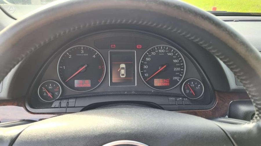 Melns Audi A4 2002 Palanga, ar dzinēja tilpumu 1.90 L un nobraukumu 340 tūkst. km par 1800 €, foto 18 vietnē AUTOMOTO.COM.LV