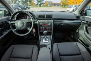 Melns Audi A4 2002 Liepāja, ar dzinēja tilpumu 2.00 L un nobraukumu 261 tūkst. km par 2750 €, foto 8 vietnē AUTOMOTO.COM.LV