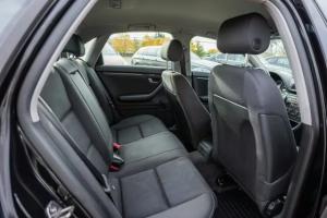Melns Audi A4 2002 Liepāja, ar dzinēja tilpumu 2.00 L un nobraukumu 261 tūkst. km par 2750 €, foto 12 vietnē AUTOMOTO.COM.LV