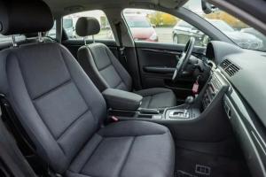 Melns Audi A4 2002 Liepāja, ar dzinēja tilpumu 2.00 L un nobraukumu 261 tūkst. km par 2750 €, foto 13 vietnē AUTOMOTO.COM.LV