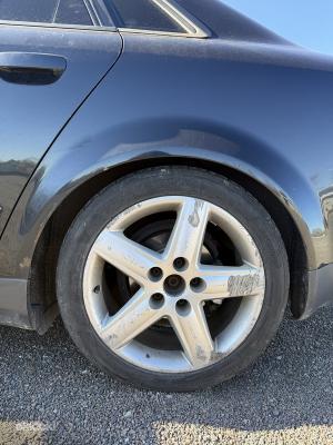 Melns Audi A4 2002 Kohtla-Jerve, ar dzinēja tilpumu 0.00 L un nobraukumu 280 tūkst. km par 2000 €, foto 15 vietnē AUTOMOTO.COM.LV
