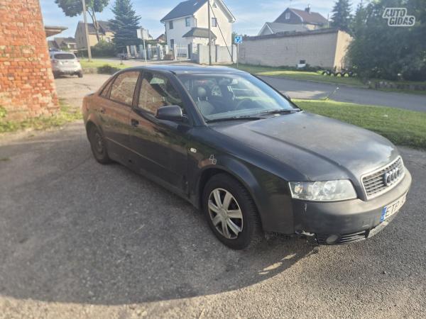 Melns Audi A4 2002 Klaipėda, ar dzinēja tilpumu 2.00 L un nobraukumu 345 tūkst. km par 450 €, foto 3 vietnē AUTOMOTO.COM.LV