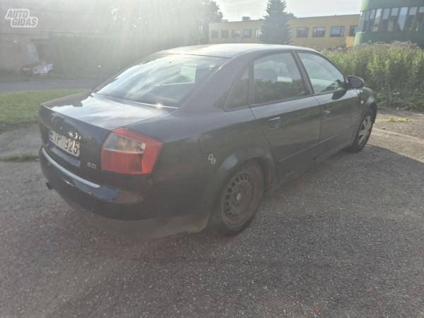 Melns Audi A4 2002 Klaipėda, ar dzinēja tilpumu 2.00 L un nobraukumu 345 tūkst. km par 450 €, foto 5 vietnē AUTOMOTO.COM.LV