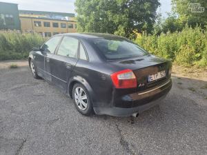 Черный Ауди А4 2002 в Клайпеда, объемом двигателя 2.00 л и пробегом 345 тыс. км за 450 €, фото 8 на AUTOMOTO.COM.LV