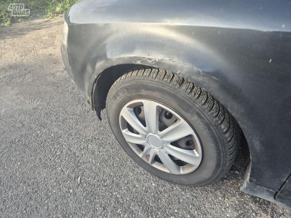 Melns Audi A4 2002 Klaipėda, ar dzinēja tilpumu 2.00 L un nobraukumu 345 tūkst. km par 450 €, foto 9 vietnē AUTOMOTO.COM.LV
