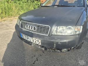 Черный Ауди А4 2002 в Клайпеда, объемом двигателя 2.00 л и пробегом 345 тыс. км за 450 €, фото 12 на AUTOMOTO.COM.LV